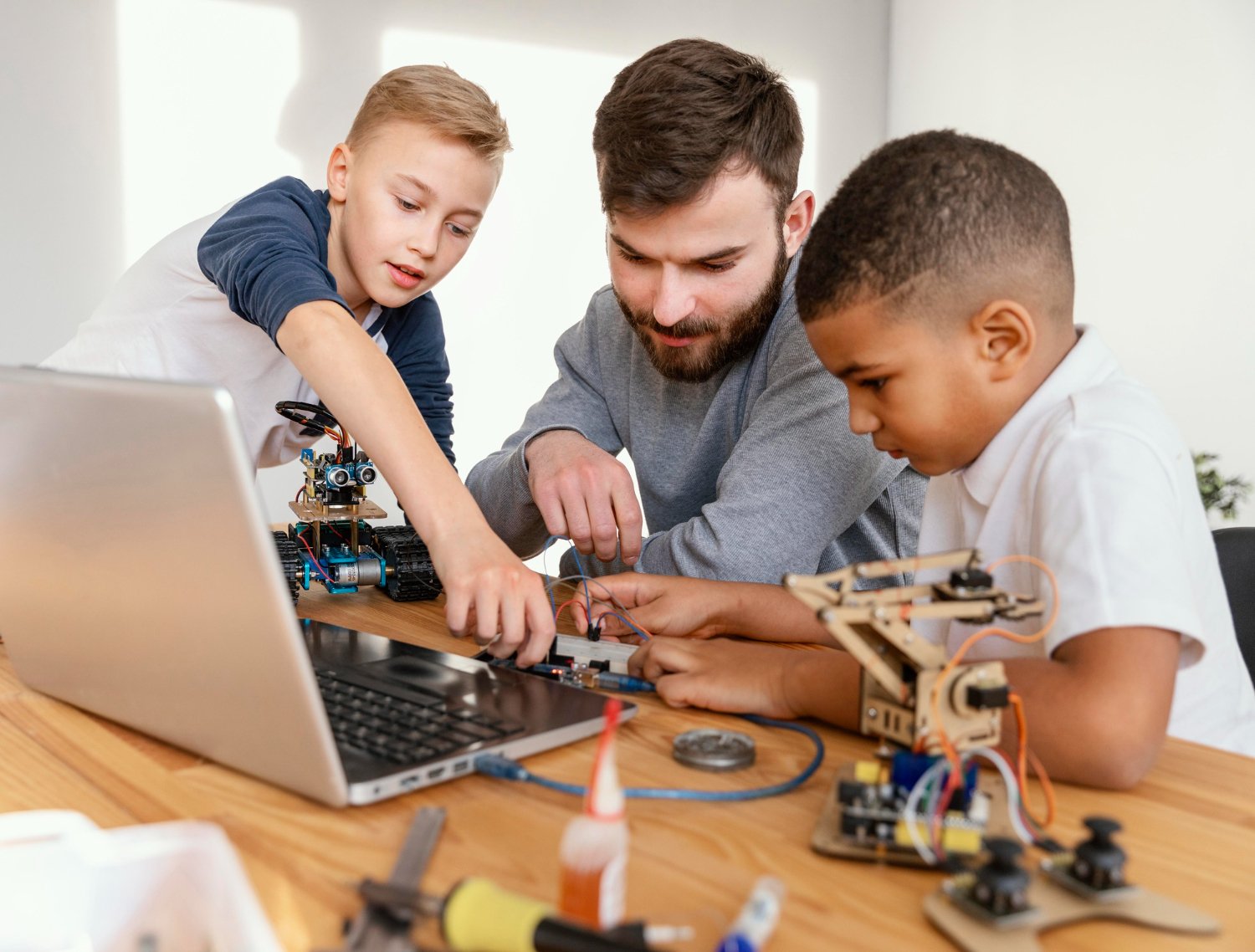 Robotics & Coding (Beginner) (On Monday) - AI & Robotics Academy