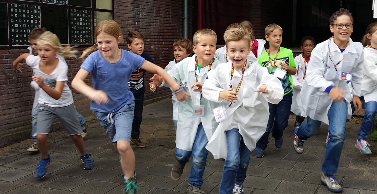 Prepare For The FLL Competition With AI & Robotics Academy - AI ...